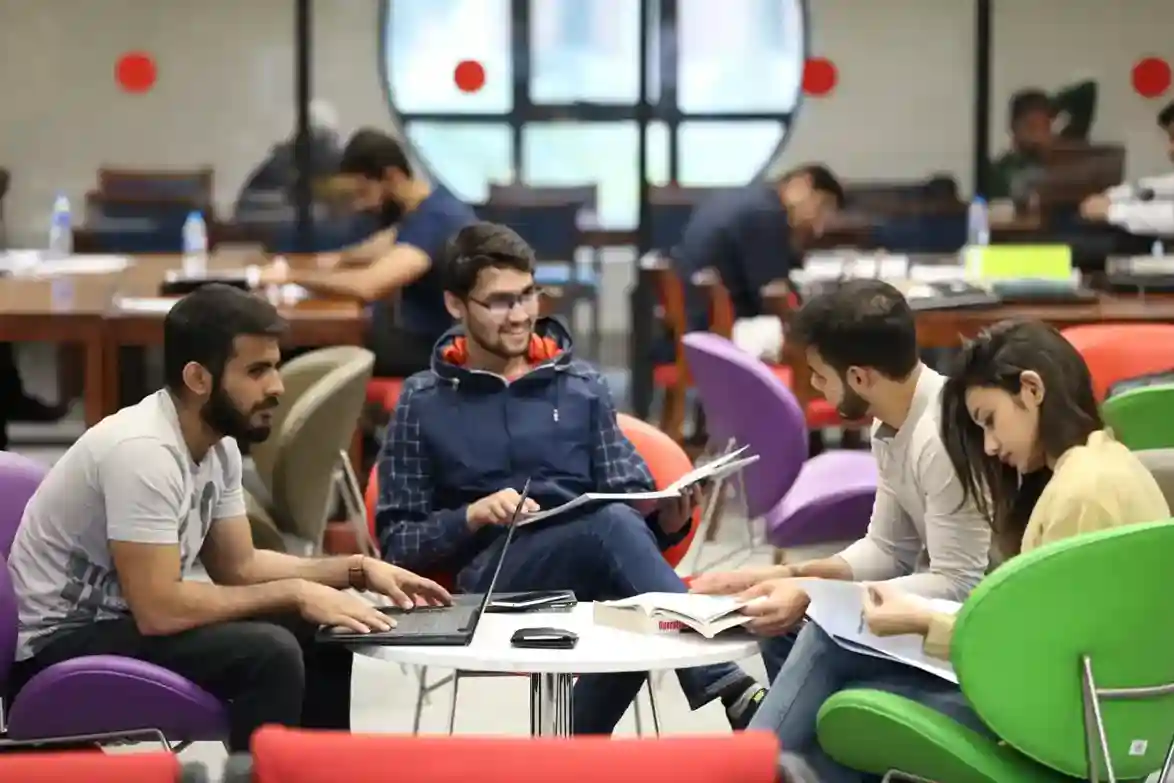 PEEP GROUP events . exhibitions . productions